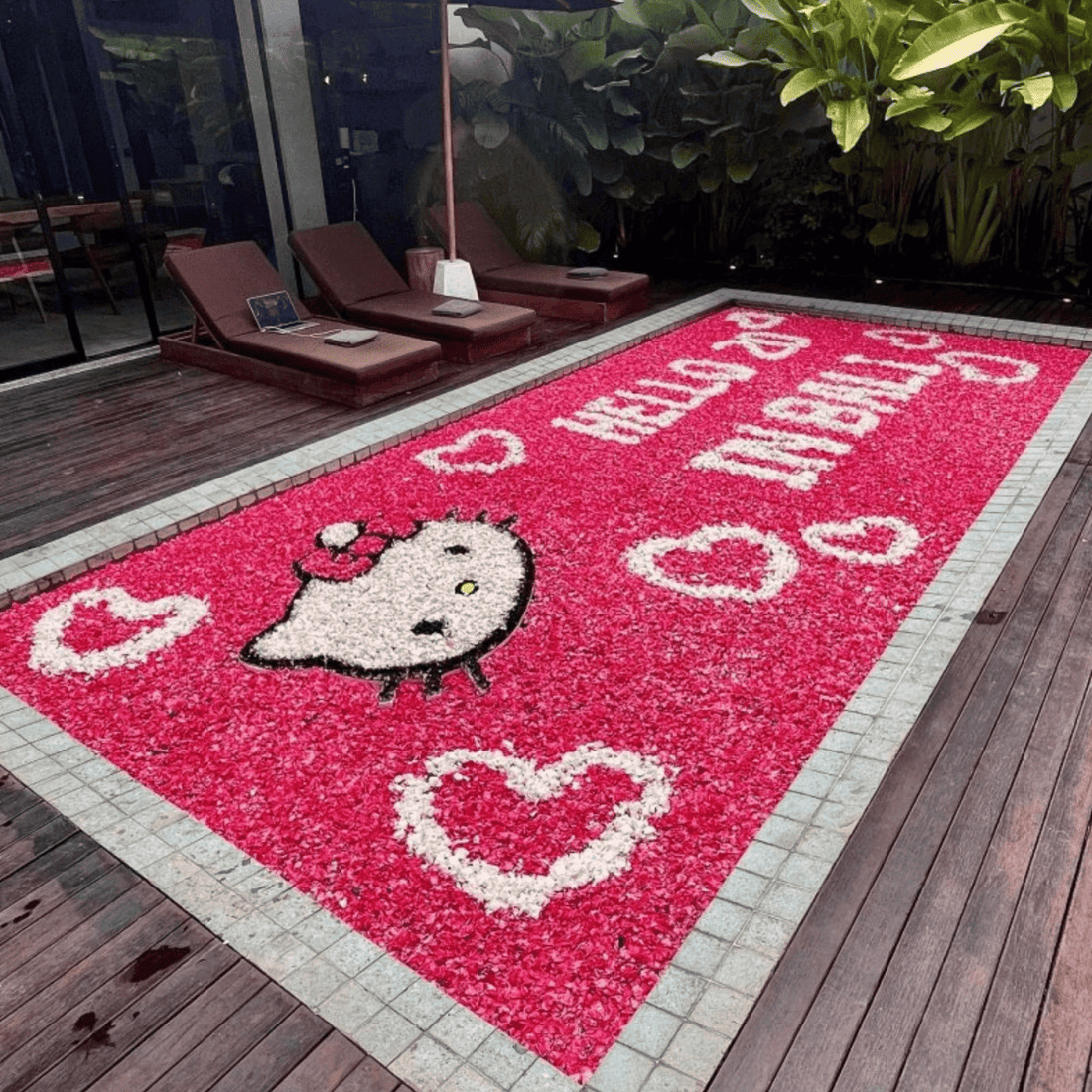 Pool Flower Petals Bali | Tropical Floating Decor for Villas – Bali ...